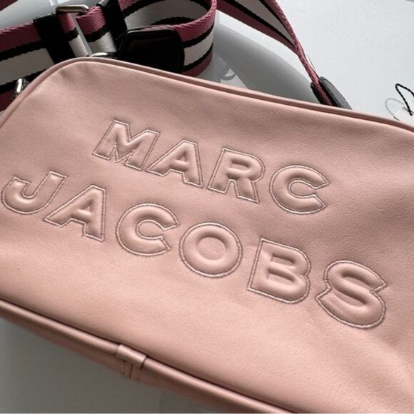 Marc Jacobs | Bags | Marc Jacobs Flash Peach Whip Smooth Leather Logo ...